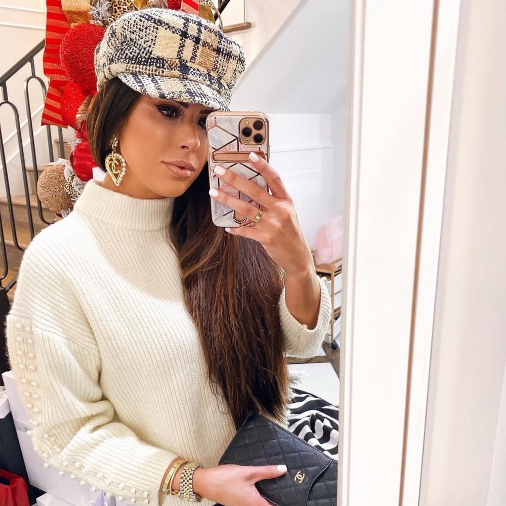 Burberry Messenger Cap In Tan Metallic. - Gem